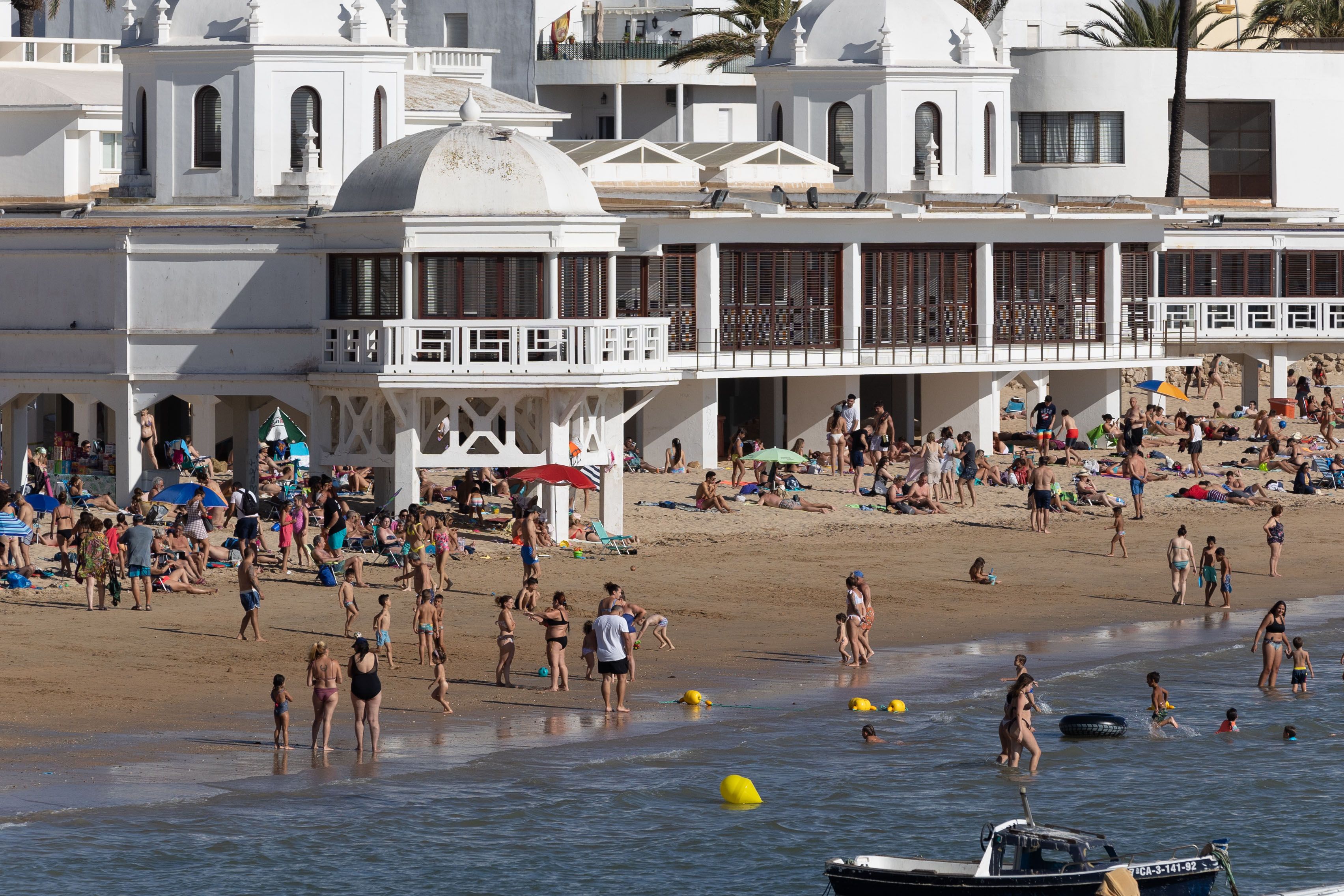 ¿Es de calidad el agua de la Caleta de Cádiz? Tras las c...