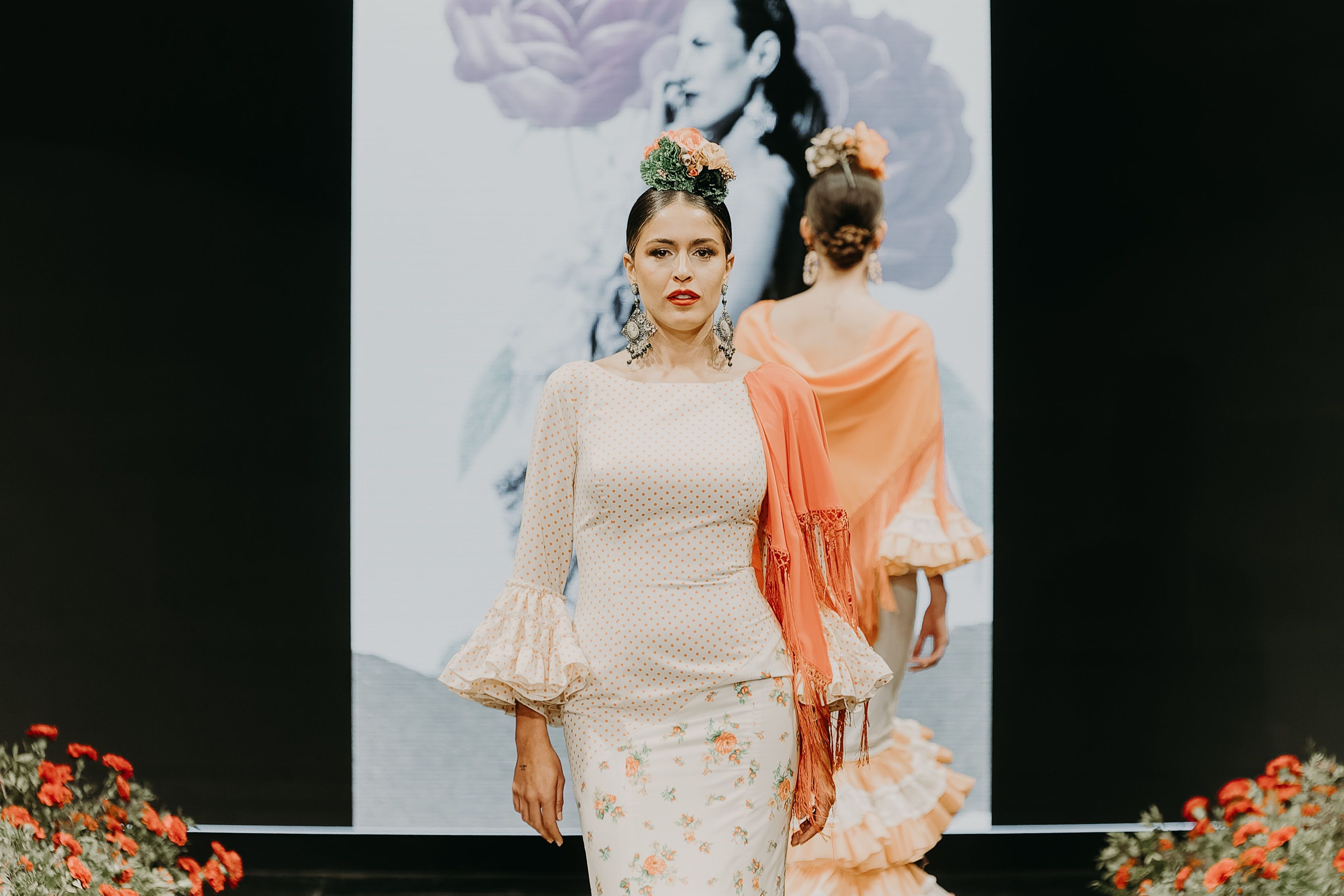 Galería de fotos | Viernes de pasarela flamenca 2023: Colección de Isabel Vázquez