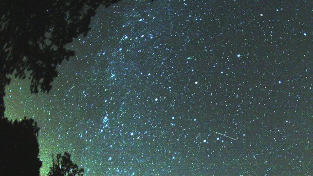 Cómo y cuándo ver mejor las perseidas: este año la luna llena es su gran rival