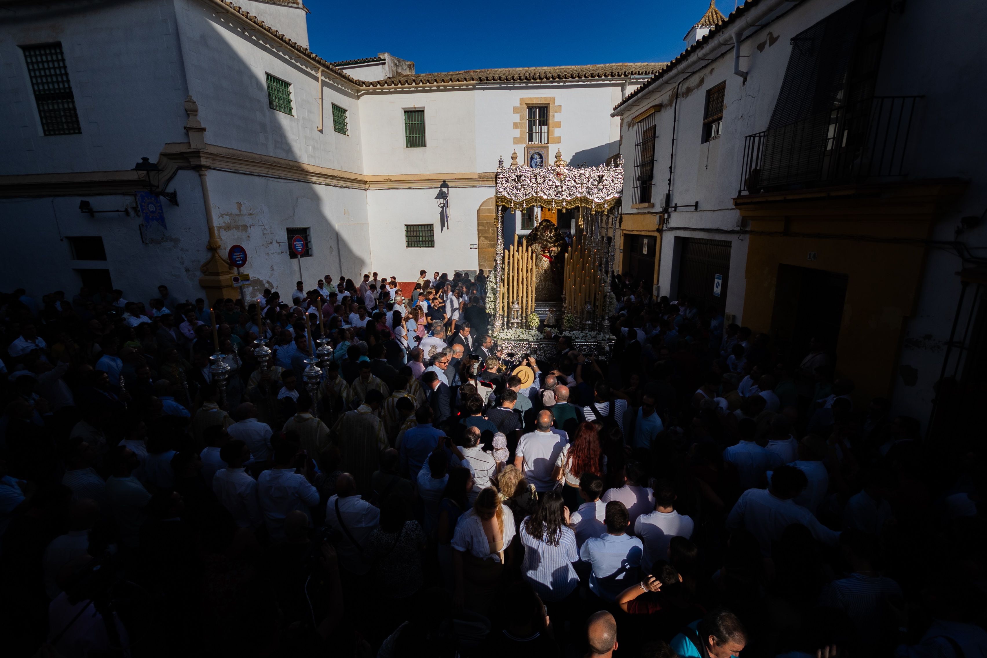 Galería de fotos | Salida procesional de la Virgen de la Estrella