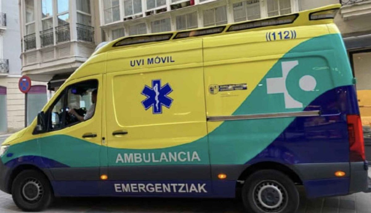 Muere un bebé tras precipitarse al vacío desde un segundo piso