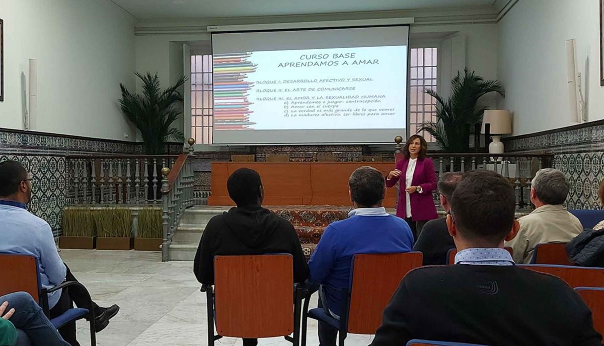 Este es el curso para "aprender a amar" que ha convocado el Obispado de Cádiz y Ceuta